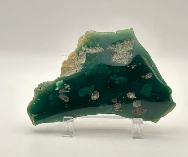 green chalcedony mineral